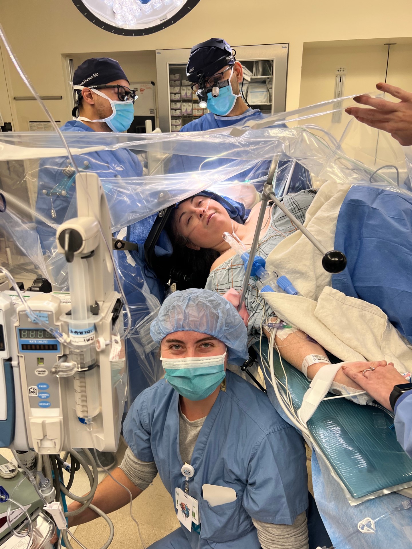 Taylor Swift hits during brain tumour surgery - Surgery International